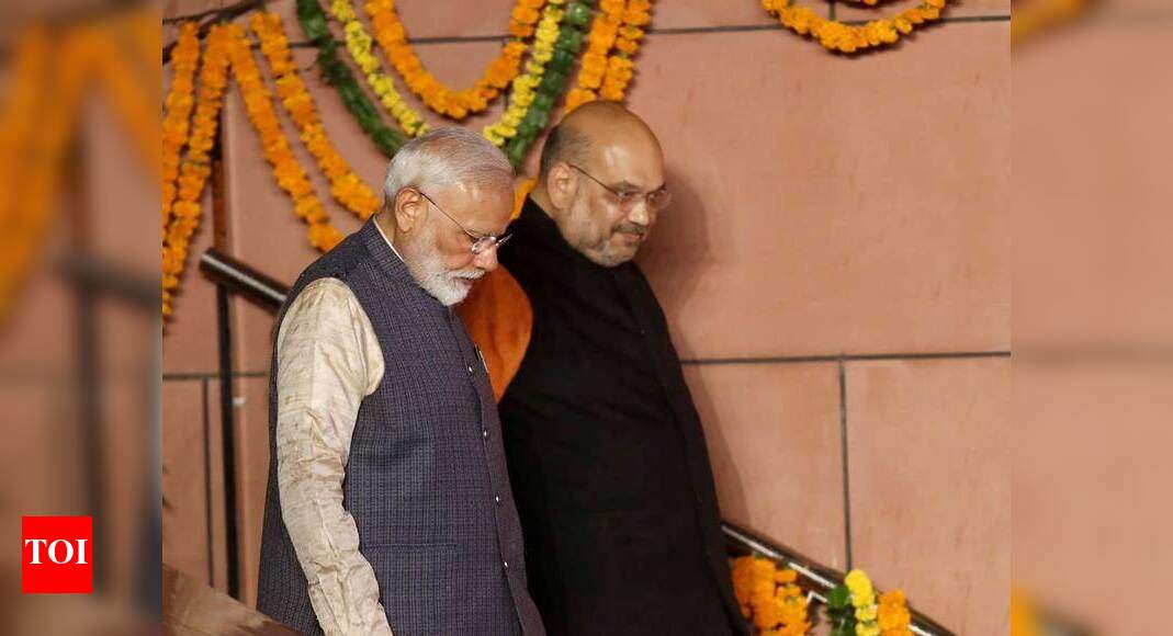 PM Modi meets Amit Shah, gives final touches to govt formation | India ...