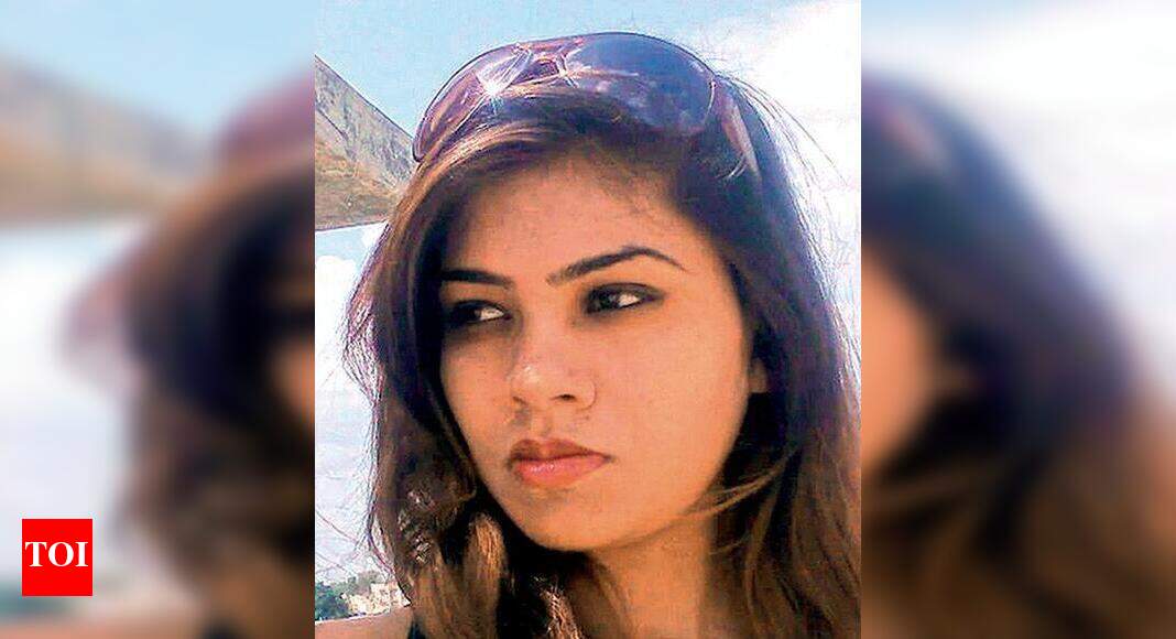 ‘Lady don’ Payal Butani, four aides held for extortion | Rajkot News ...