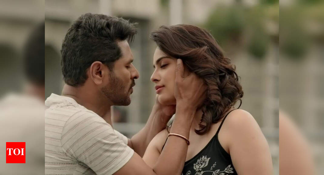 Music Review: Devi 2 | Tamil Movie News - Times of India