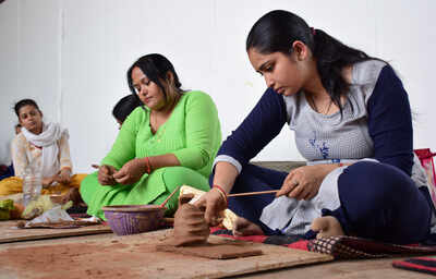 More than 60 participants in the clay modelling workshop | Events Movie ...