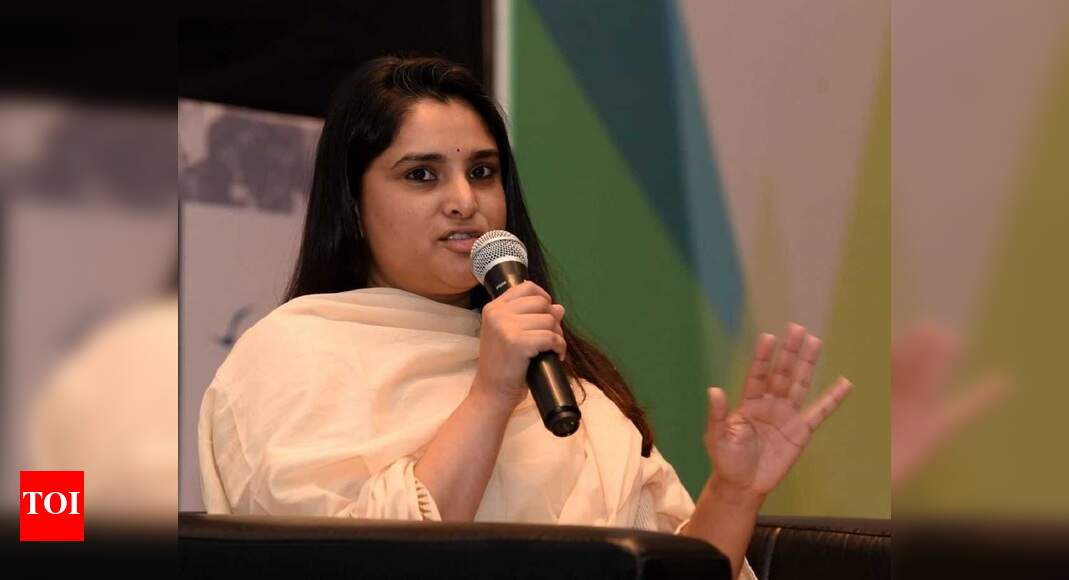 Divya Spandana deletes Twitter account, gets Congress worried | India ...