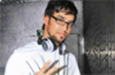 DJ John's hip-hop party! | Events Movie News - Times of India