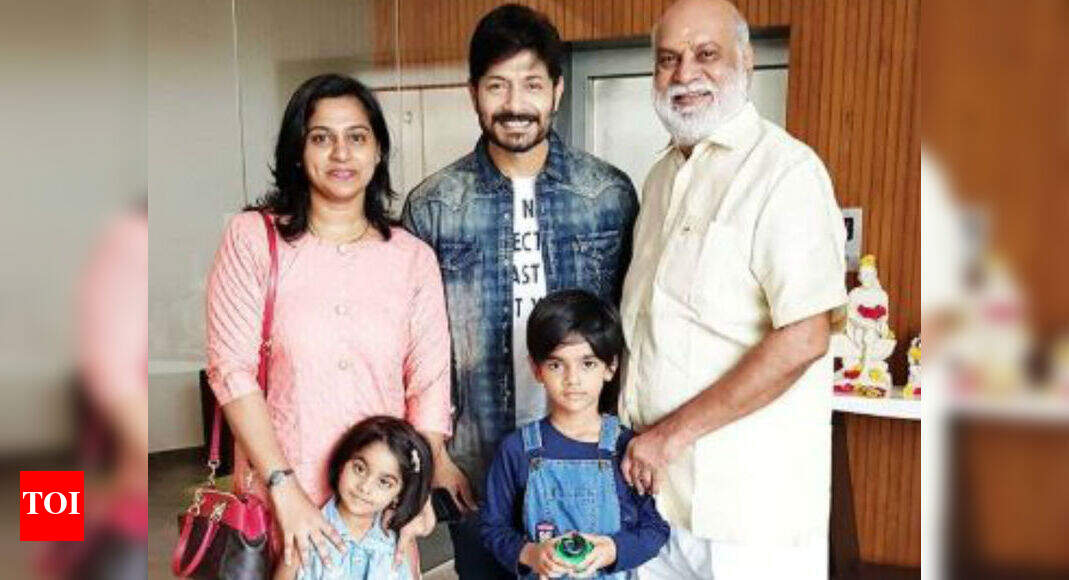 BB Telugu 2 winner Kaushal Manda meets his mentor K Raghavendra Rao ...