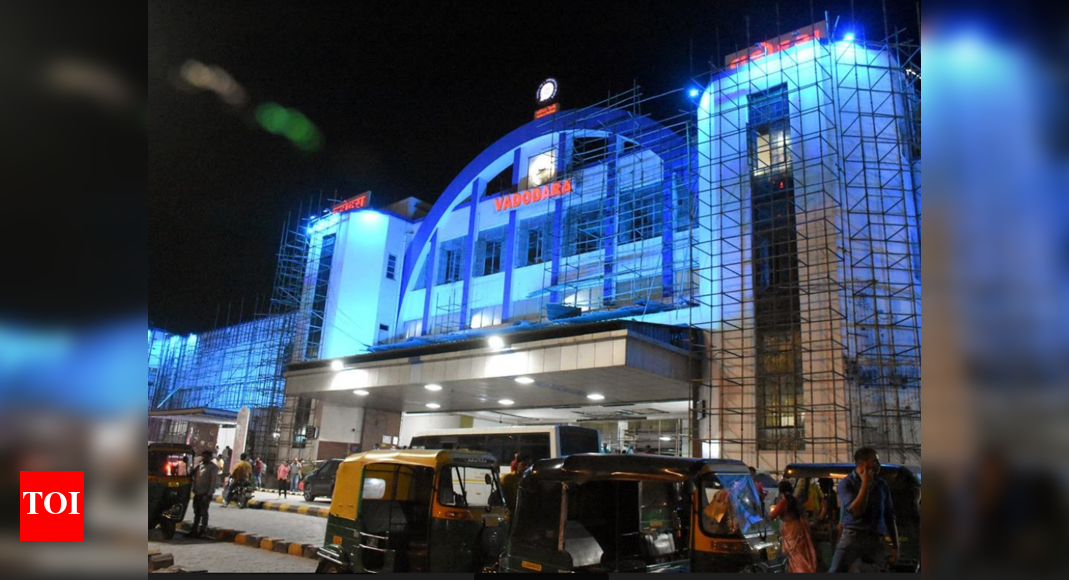 Non-Functional Ac Ruckus: Passengers of Hisar-Bandra Express fume over ...