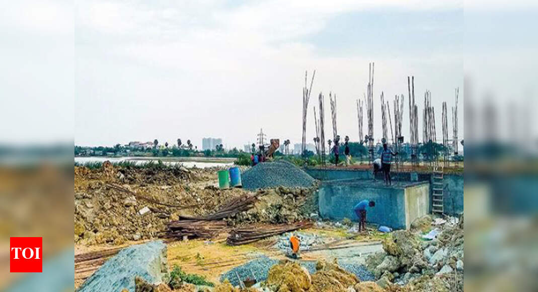 Cops take over lake in Sholinganallur revived by volunteers | Chennai ...