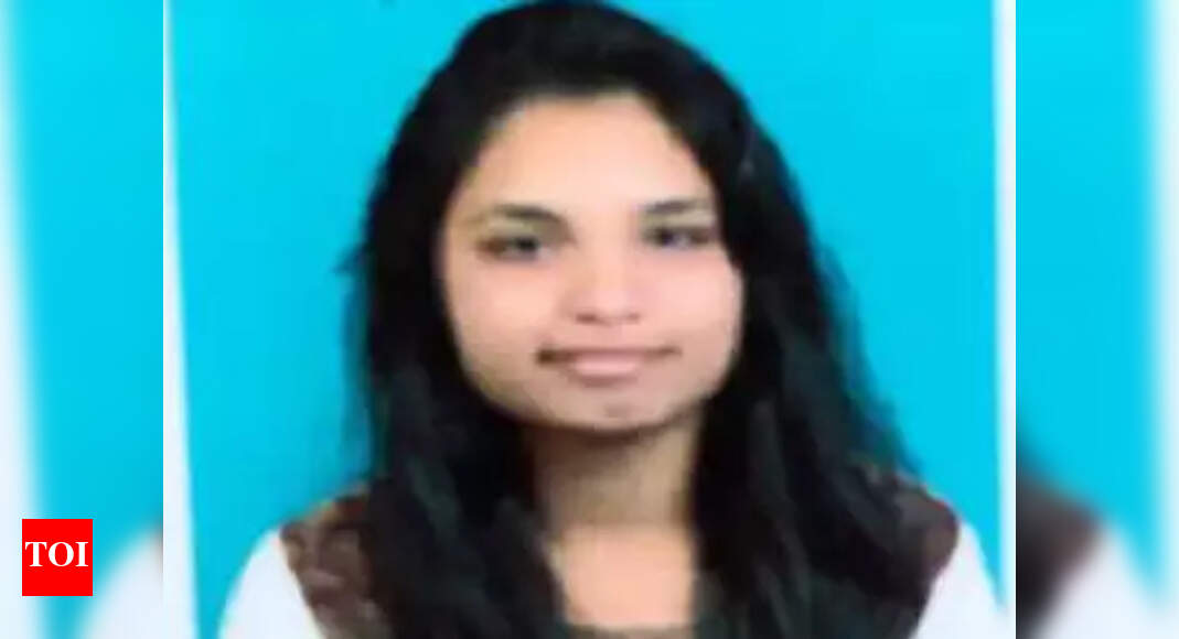 Payal Tadvi suicide: Three roommates resume work | Mumbai News - Times ...