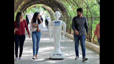 Vadodara’s university campus gets ‘Mitra’ in humanoid robot | Vadodara ...