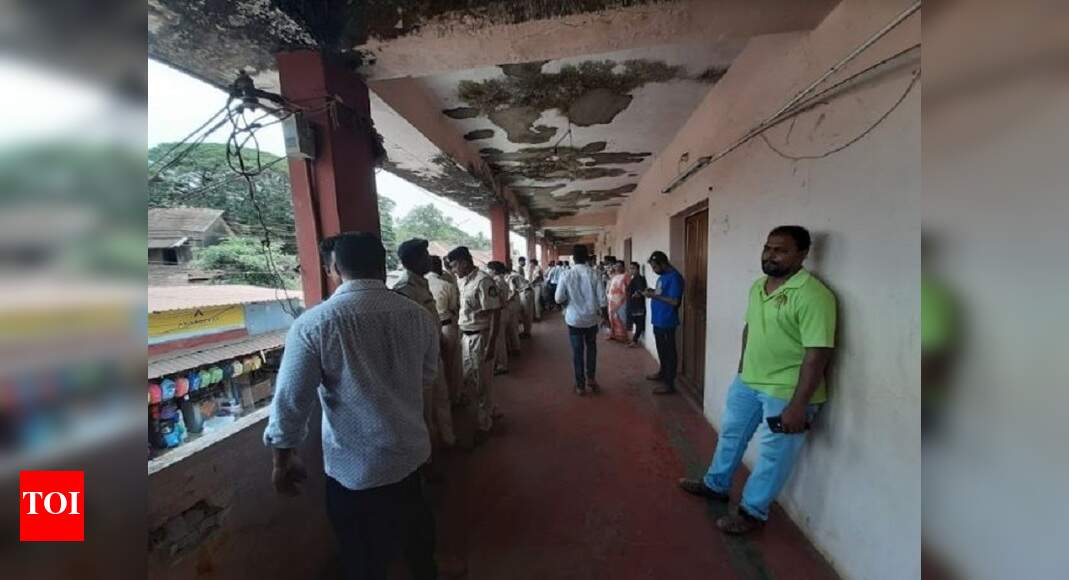 Tension in Curchorem after building owner locks up classrooms | Goa ...