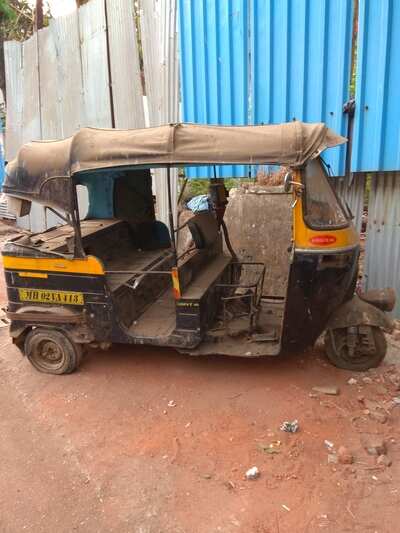 Khatara Auto hindrance to Traffic - Times of India