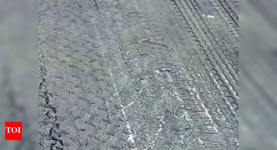 Melting tar adding to woes of bikers in Jind | Gurgaon News - Times of ...