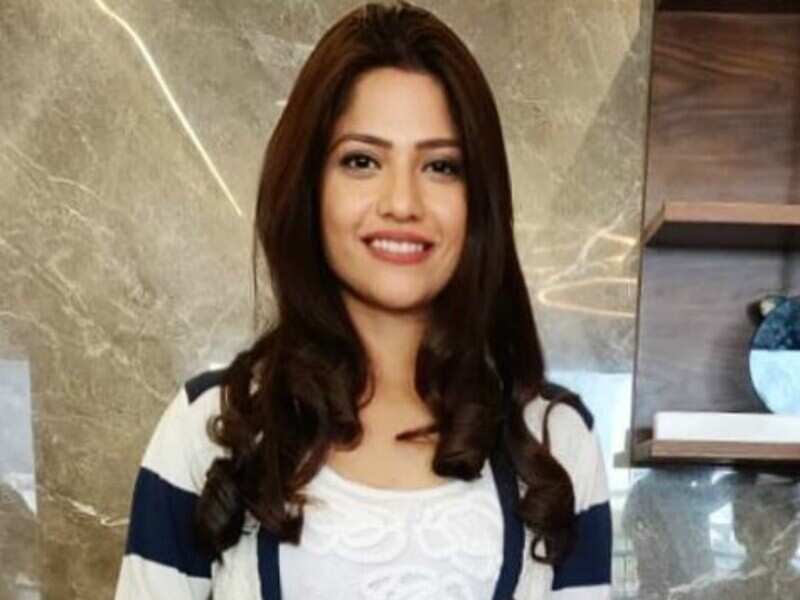 Kinjal Rajpriya flaunts a cool pair of sunglasses | Gujarati Movie News ...