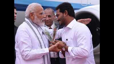 PM Modi invokes Mahatma Gandhi, promises support to Jagan | Vijayawada ...