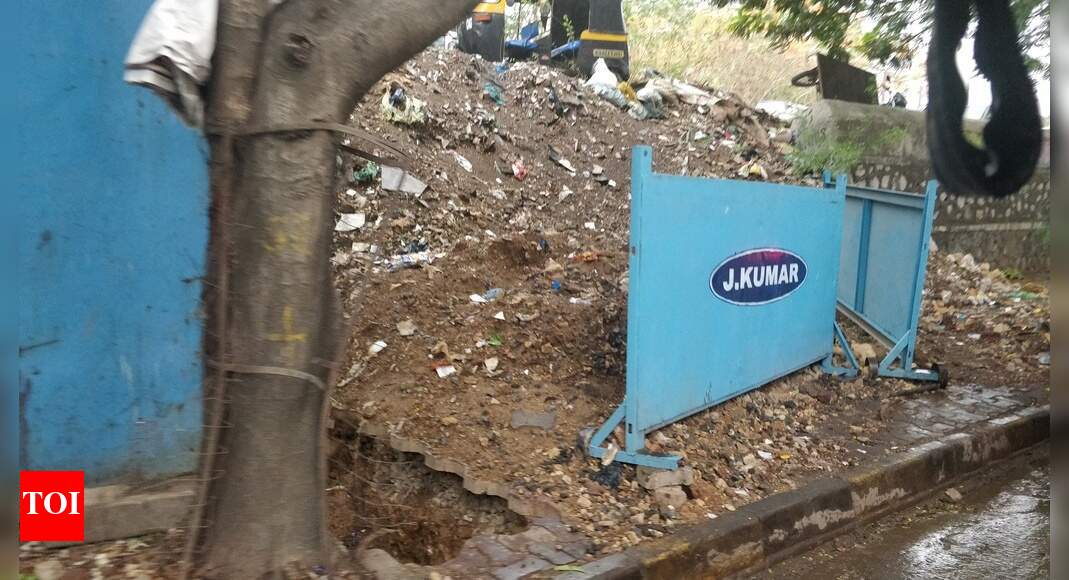 no footpath on JVLR - Times of India