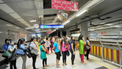 Delhi Metro proposes pink tokens, separate entry for women | Delhi News ...
