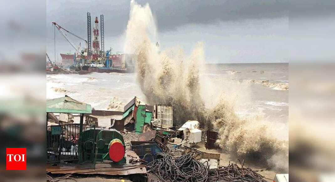 Cyclone Vayu leaves Saurashtra gasping | Ahmedabad News - Times of India