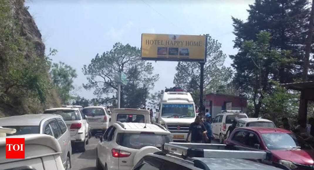 Tourism industry hit due to poor traffic management, claim hoteliers of ...