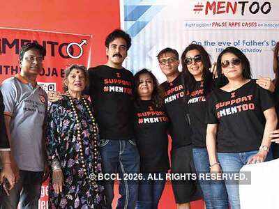 #MenToo movement: Karan Oberoi joins the dharna at Azad Maidan in ...