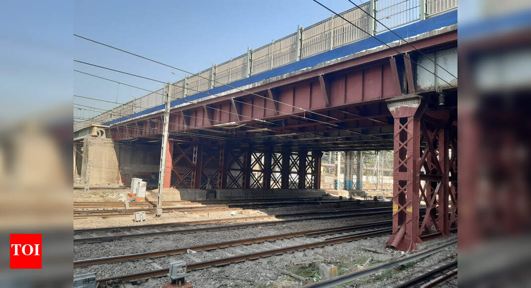 Mumbai's Gokhale bridge opens for vehicular movement | Mumbai News ...