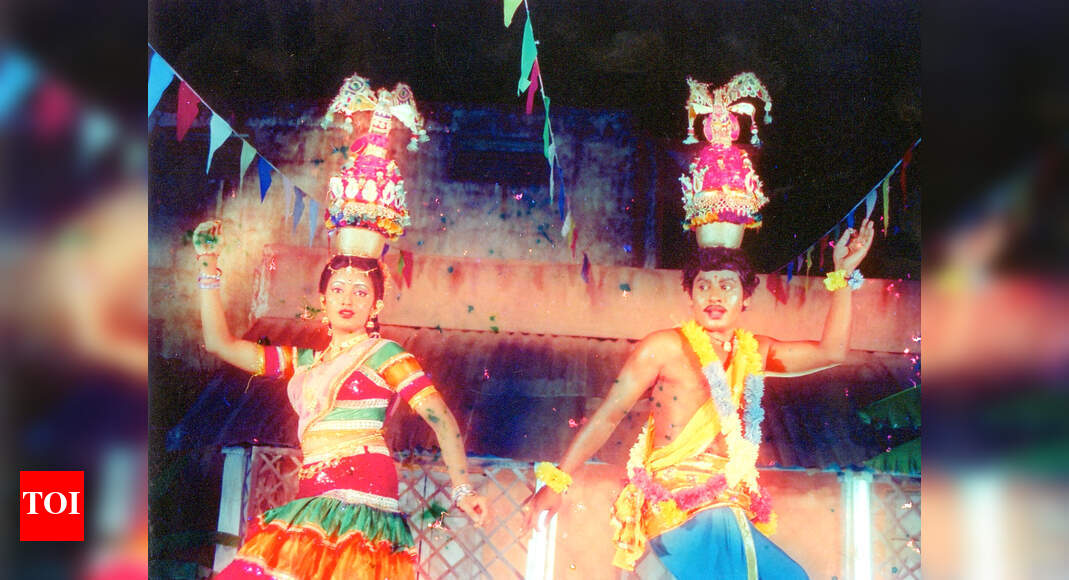 Celebrating 30 Years Of Karagattakaran | Tamil Movie News - Times of India