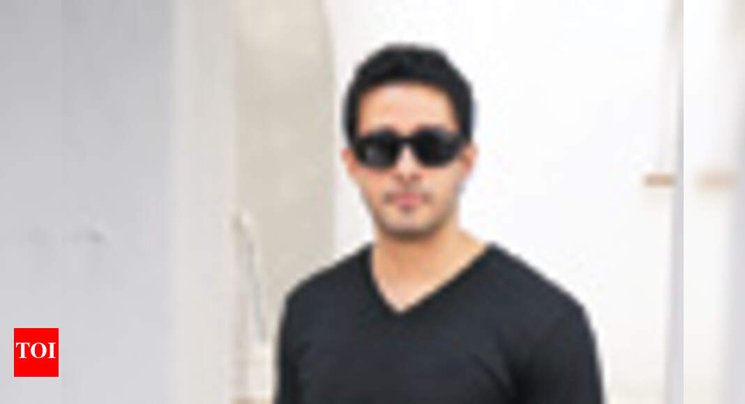 Zulfi to turn restaurateur - Times of India