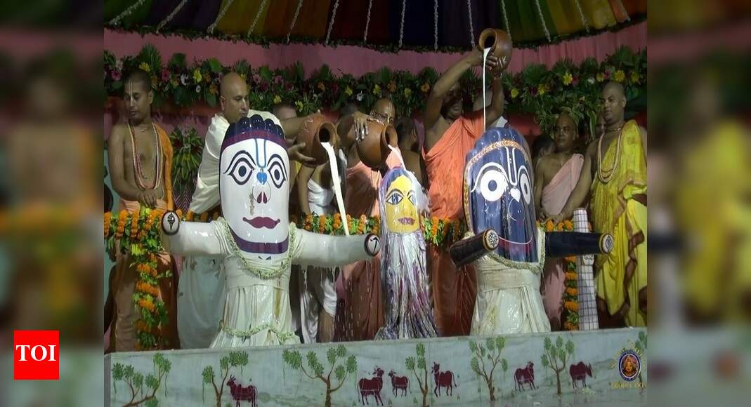 Snan Yatra of Lord Jagannath celebrated with fervour | Kolkata News ...