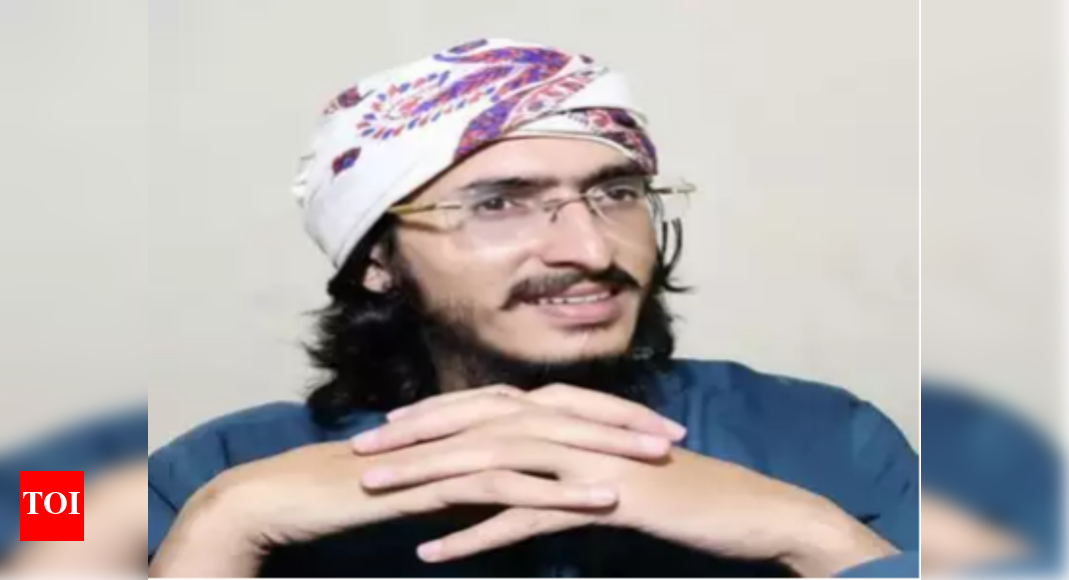 Critical of Pakistan Army, blogger stabbed to death - Times of India