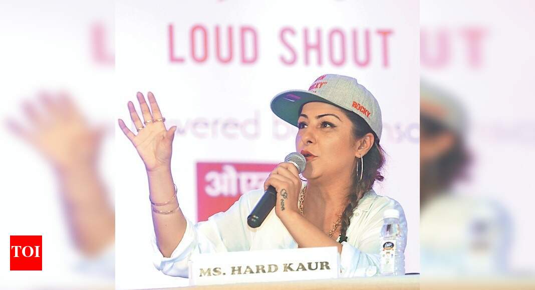 UK based singer Hard Kaur booked for her remarks against Bhagwat, Yogi ...