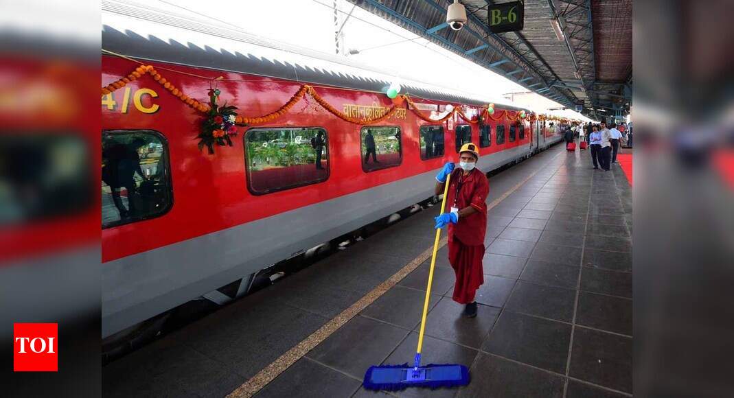 Rajdhani Express: Delhi-Mumbai in 10 hours by train? | India News ...