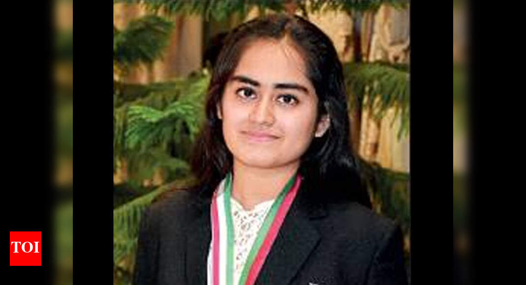 Surat girl Stuti Khandwala cracks AIIMS test, JEE; to join MIT | Surat ...