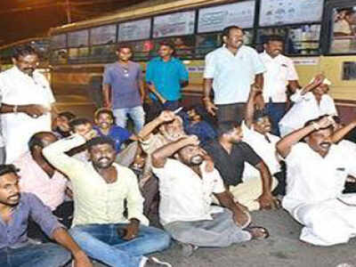 DMK members detained for staging rally to demand regular drinking water ...