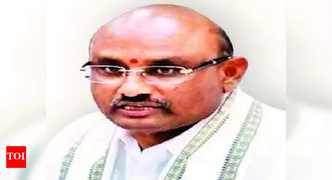 Putta Sudhakar Yadav resigns as TTD chairman | Visakhapatnam News ... Putta Sudhakar Yadav resigns as TTD chairman | Visakhapatnam News ...