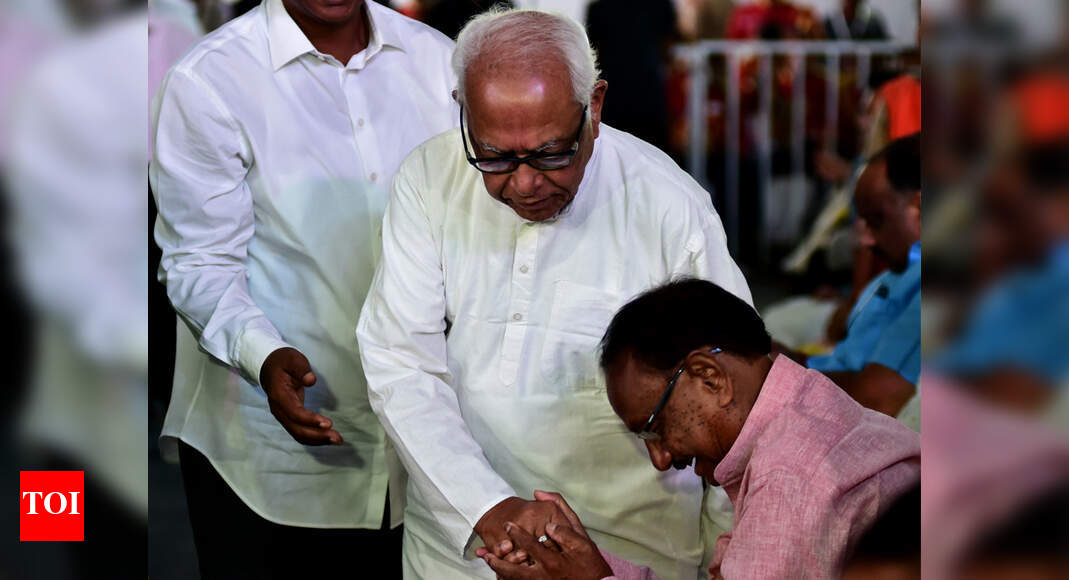 Congress questions BJP-BJD deal for RS bypoll | Bhubaneswar News - Times of India