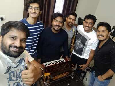 Arjun Janya collaborates with Pavan Wadeyar for 'Remo' | Kannada Movie ...