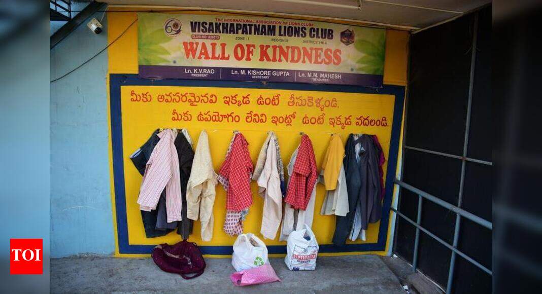‘Wall of Kindness’ charity initiative gets positive response in city ...