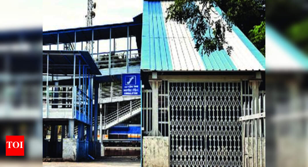 Escalator leading to FoB inaugurated at Kolhapur railway station ...