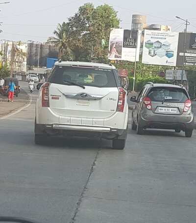 Older car without Rear Number plate - Times of India