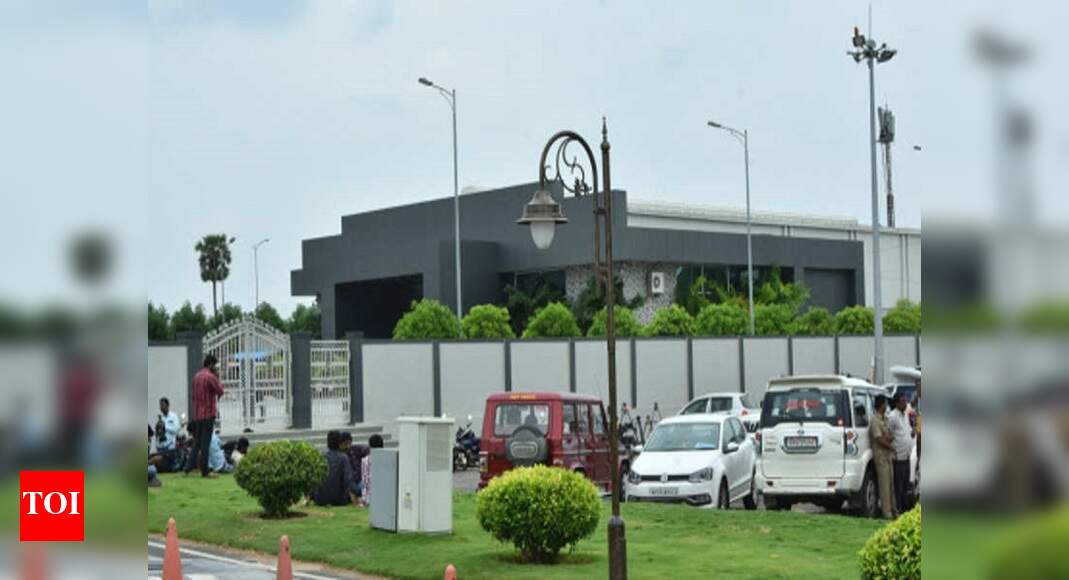 Andhra Pradesh govt starts dismantling 'Praja Vedika', HC rejects plea ...