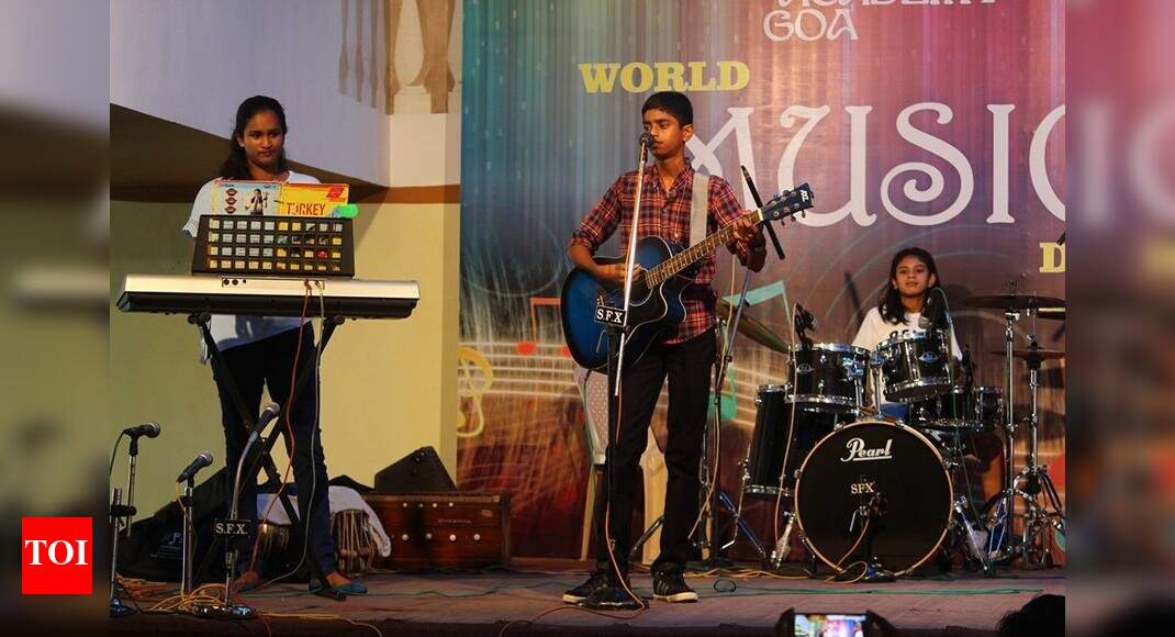 Audience sings along at fitting tribute | Events Movie News - Times of ...
