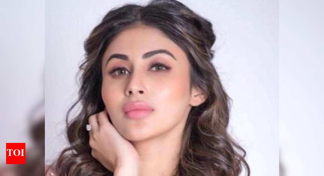 Mouni Roy looks sensual in her latest Instagram video | Hindi Movie ...