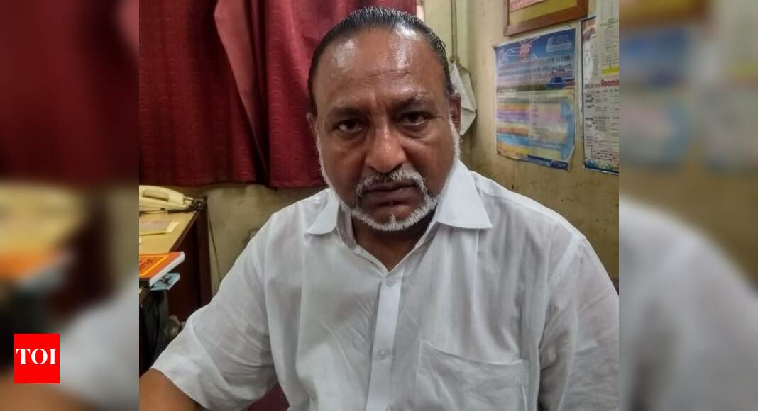 Supriyo Dutta’s back with Chetana once again | Bengali Movie News - Times of India