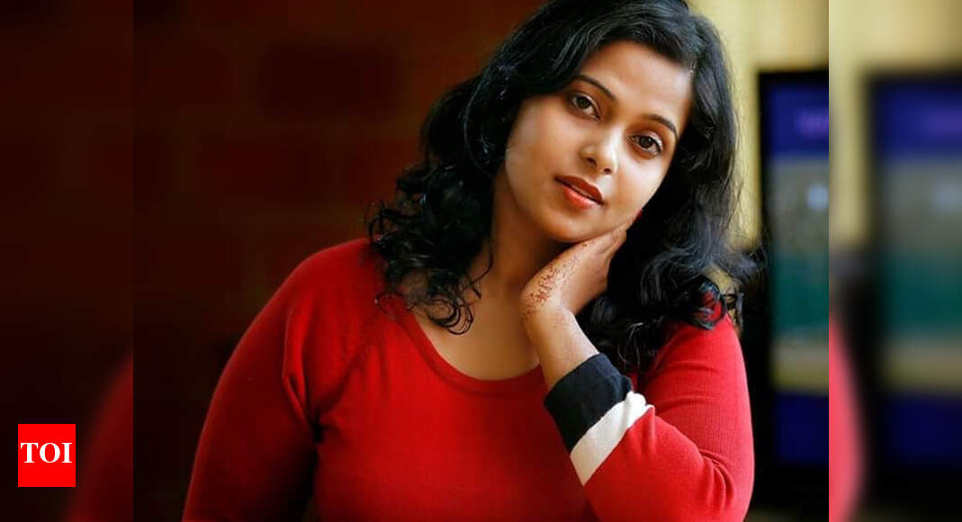 Actress Shibla gained 23 kgs to play the lead in Kakshi Amminipilla ...