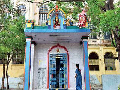 Temples at Irrum Manzil face demolition threat | Hyderabad News - Times ...