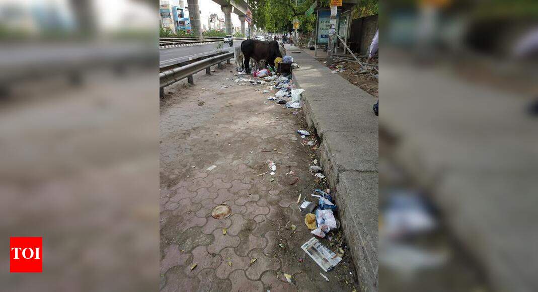 Bus stand turns garbage hub - Times of India
