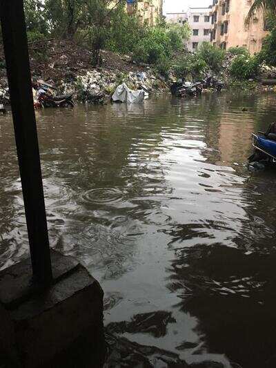 WATER LOGGING IN DHARAVI KOLIWADA - Times of India