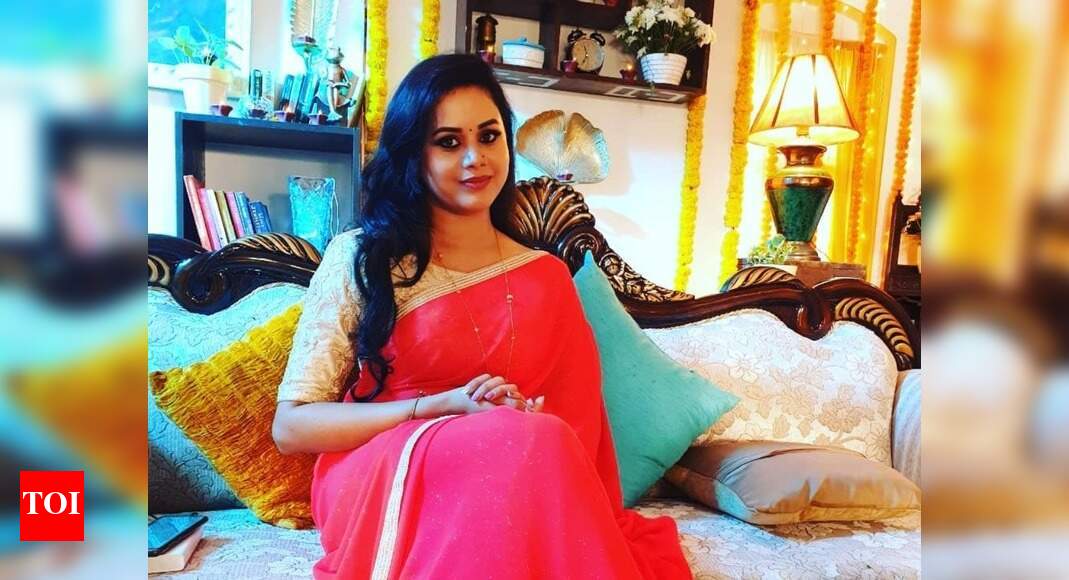 Actress Raksha Holla gets nostalgic as she shares a throwback picture ...