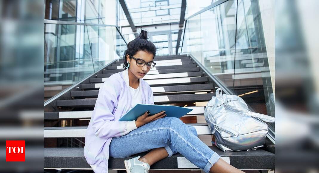 Simple tips to get started with college life - Times of India