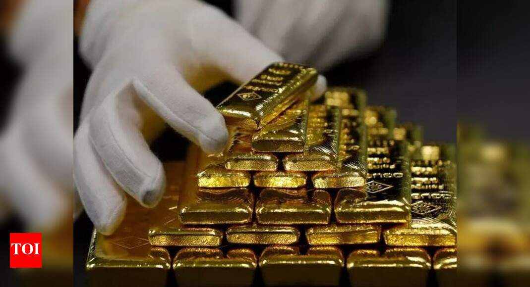 Old fear of gold smuggling back - Times of India