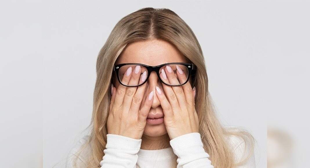 Stare at a computer screen all day? These tips will help you rest your ...