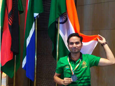 Swapnil Dhopade pockets maiden international medal, wins Commonwealth ...