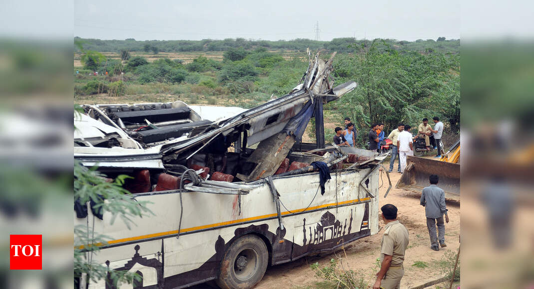 40% head & tail collisions: Yamuna Expressway data shows 1 death every ...